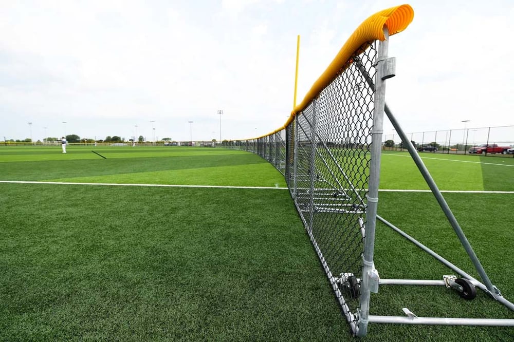 Find Green with Portable Outdoor Fencing