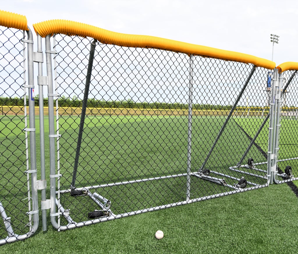 Find Green with Portable Outdoor Fencing